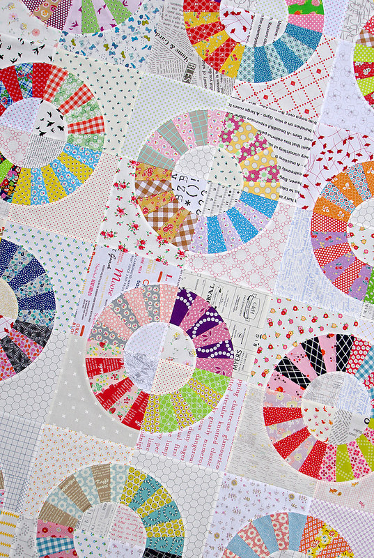 Red Pepper Quilts: Color Wheel Block Quilt II - A Variation