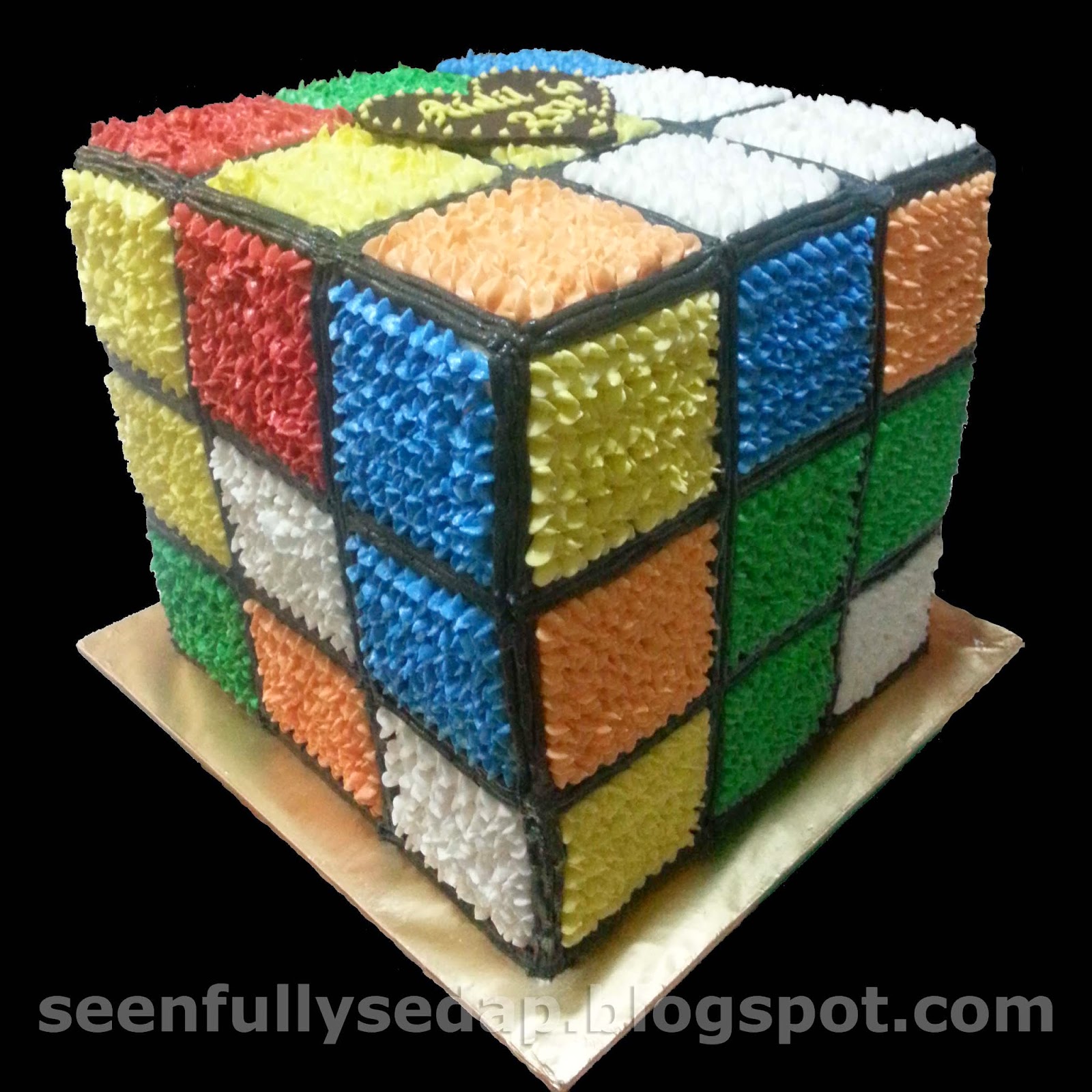 Seenfully Sedap: Rubik's Cube Cake
