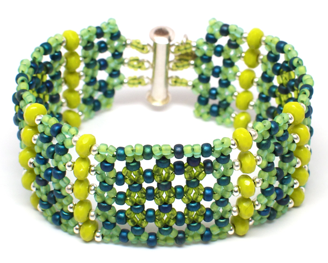 gwenbeads: Animated Video Tutorial on How To Weave Super RAW