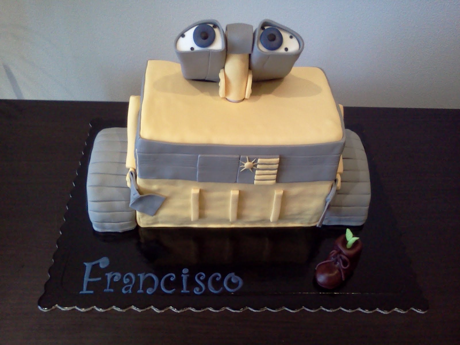 Bolinhos 3D: Bolo WALL-E