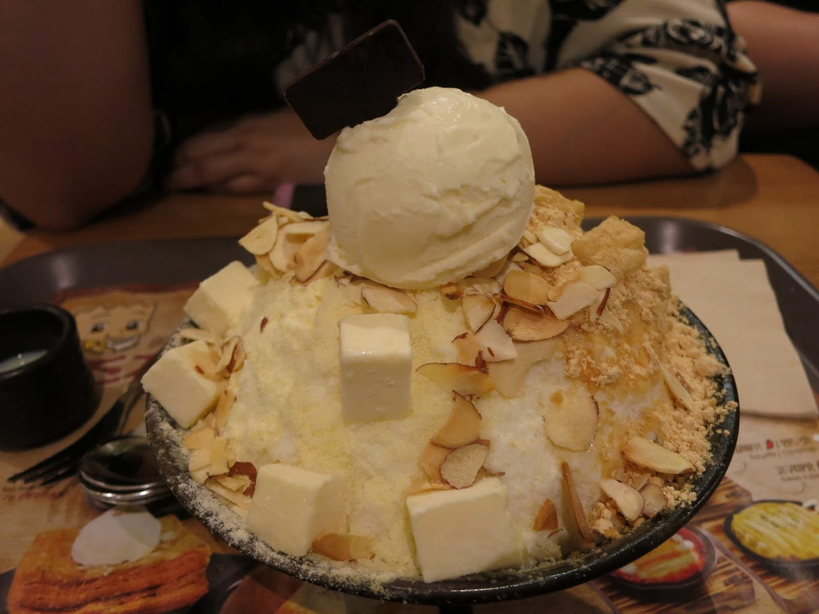 Day 3 - Sulbing - Hongdae, South Korea - chichicho~