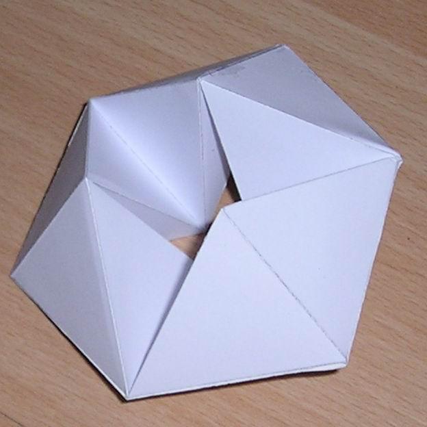 TIC LIBRE: Caleidociclos hexagonal