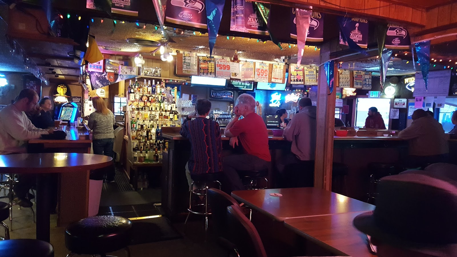 Jeeps Pubs Taverns and Bars: North City Lounge and Grill (Shoreline ...