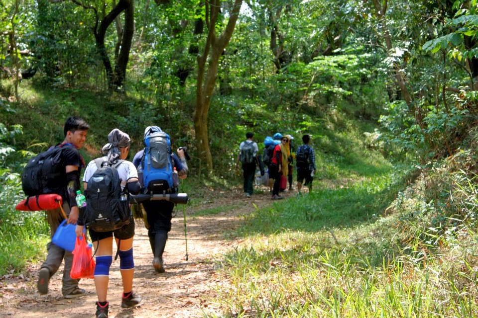 SI AYANG ANG ESKAPO : Tarak Ridge, Mariveles Bataan