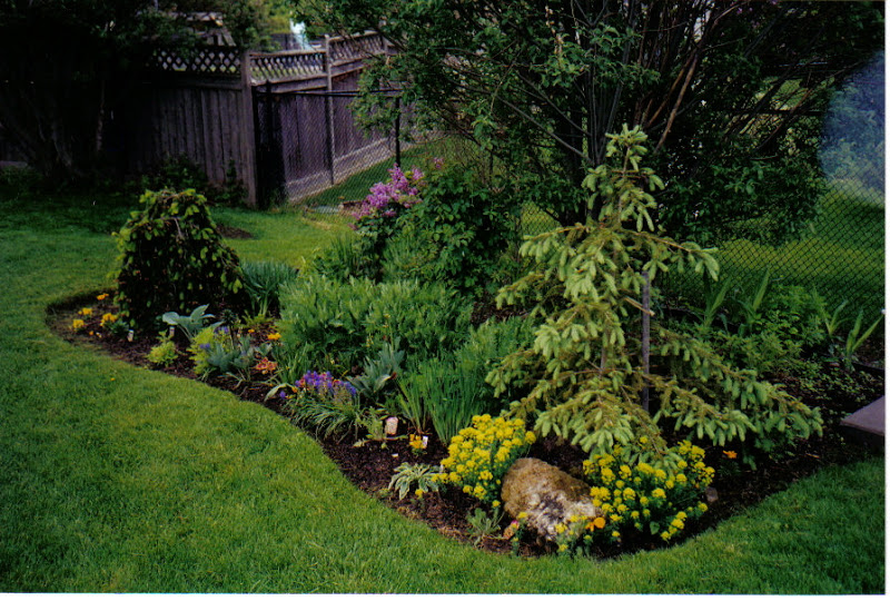Astrid's Garden Design: Triangles, Circles and Squares - oh my!