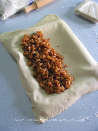 Pineapple Strudel 凤梨果餡卷