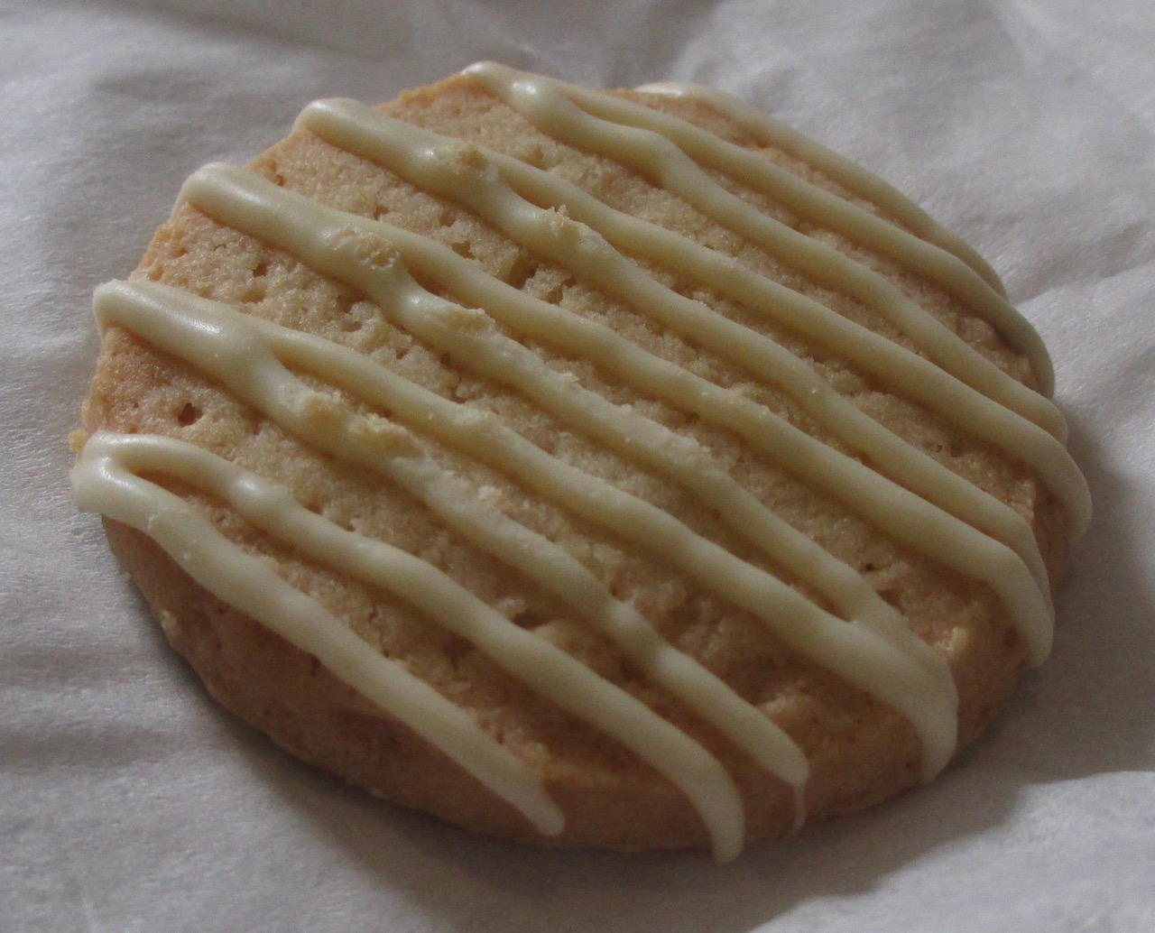 FOODSTUFF FINDS: Border Lemon Drizzle Melts Biscuits (Waitrose) By ...