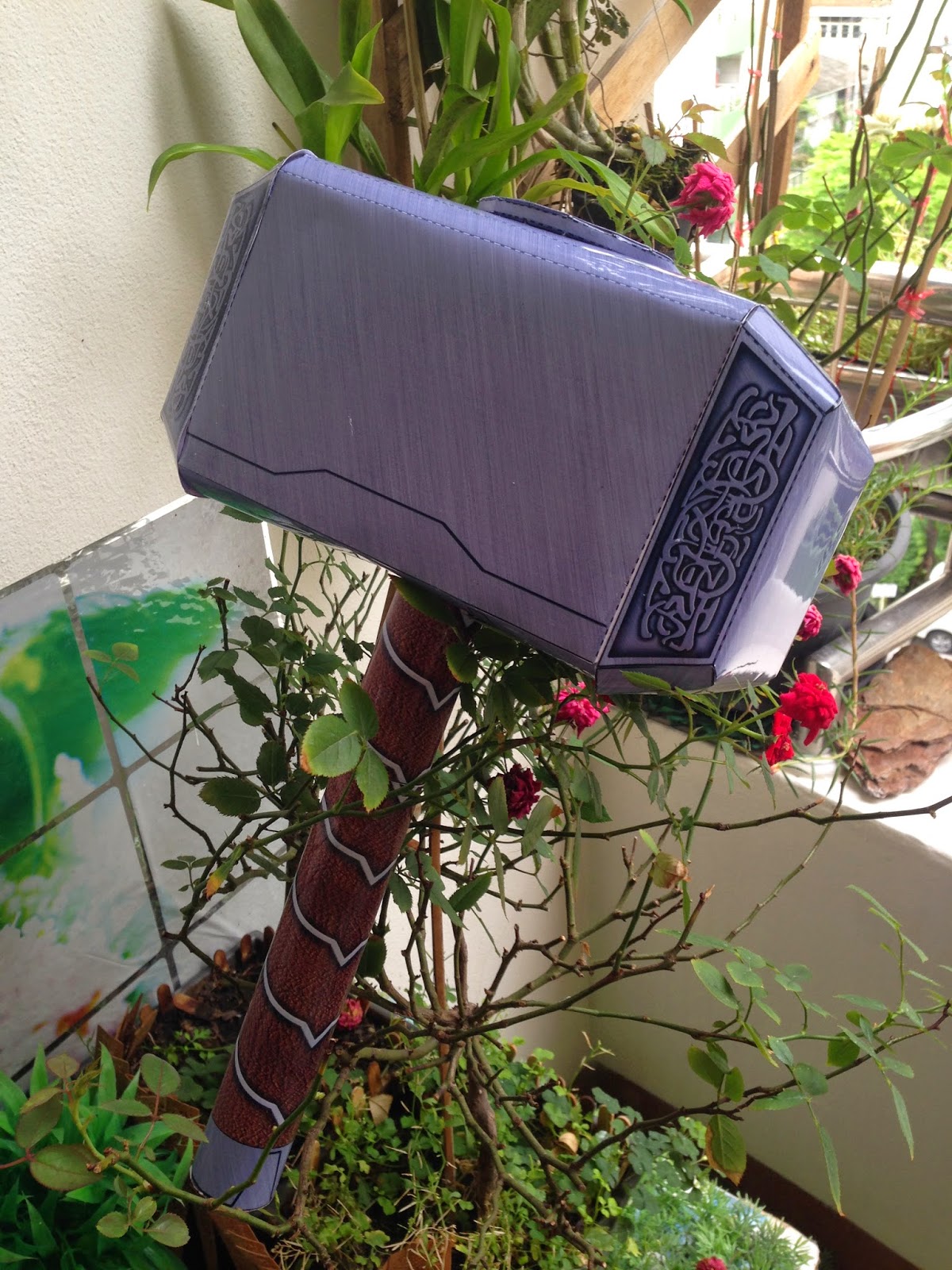 Papercraft Model กระดาษ จินตนการแห่งกระดาษ: Hammer of Thor Mjǫlnir,