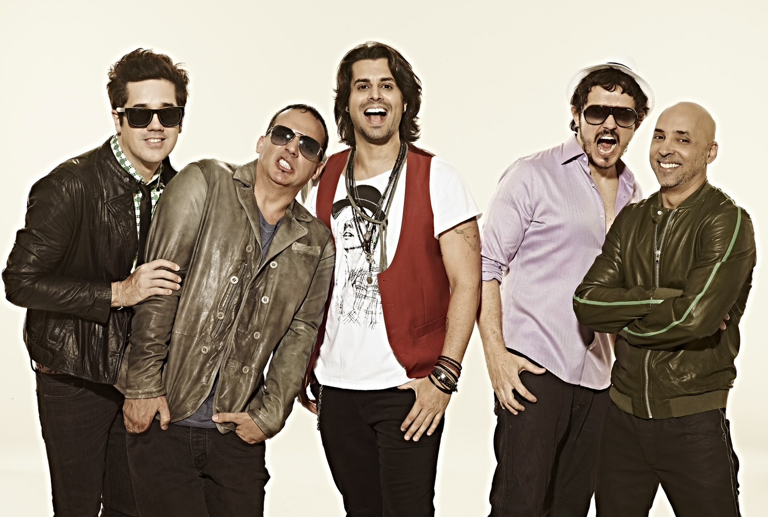 Agenda do Suplemento Cultural: Jota Quest lança clipe de "Reggae Town ...