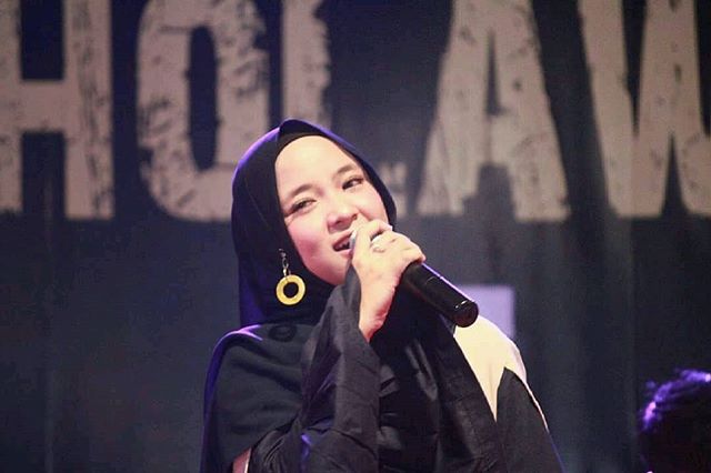 denyolive: nisa sabian artist indonesia