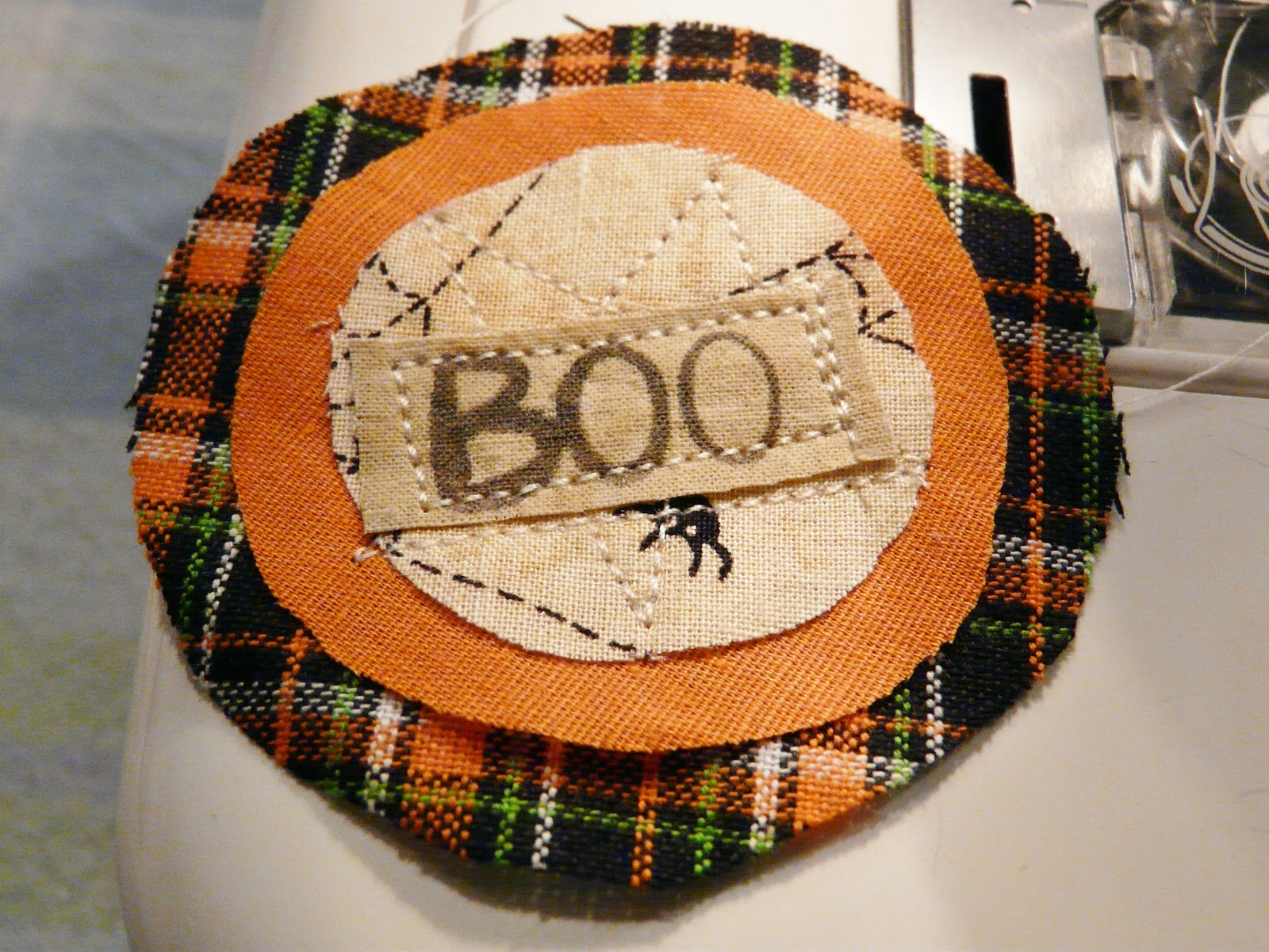 Hudson's Holidays - Designer Shirley Hudson: Scrappy Fabric Circle Pins ...