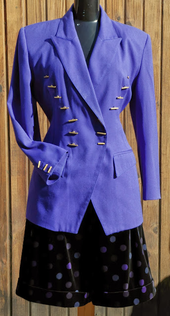 Margot vintage: Fusta pantalon / Pantaloni scurti retro din catifea anii 80