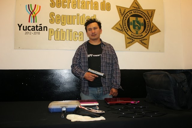 Opción, La revista: AGENTES DETIENEN A LADRÓN Y NARCOMENUDISTAS. Opción, La revista: AGENTES DETIENEN A LADRÓN Y NARCOMENUDISTAS.