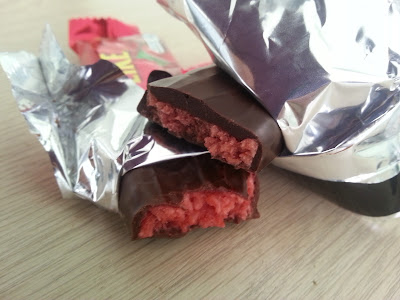 Junk Food Journal: Cherry Ripe Double Dipped with 60% Cocoa