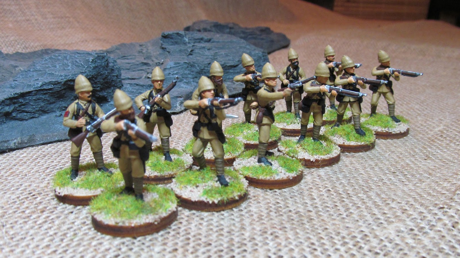 Toy Soldiers and Dining Room Battles: Plastic Perry British Colonial ...