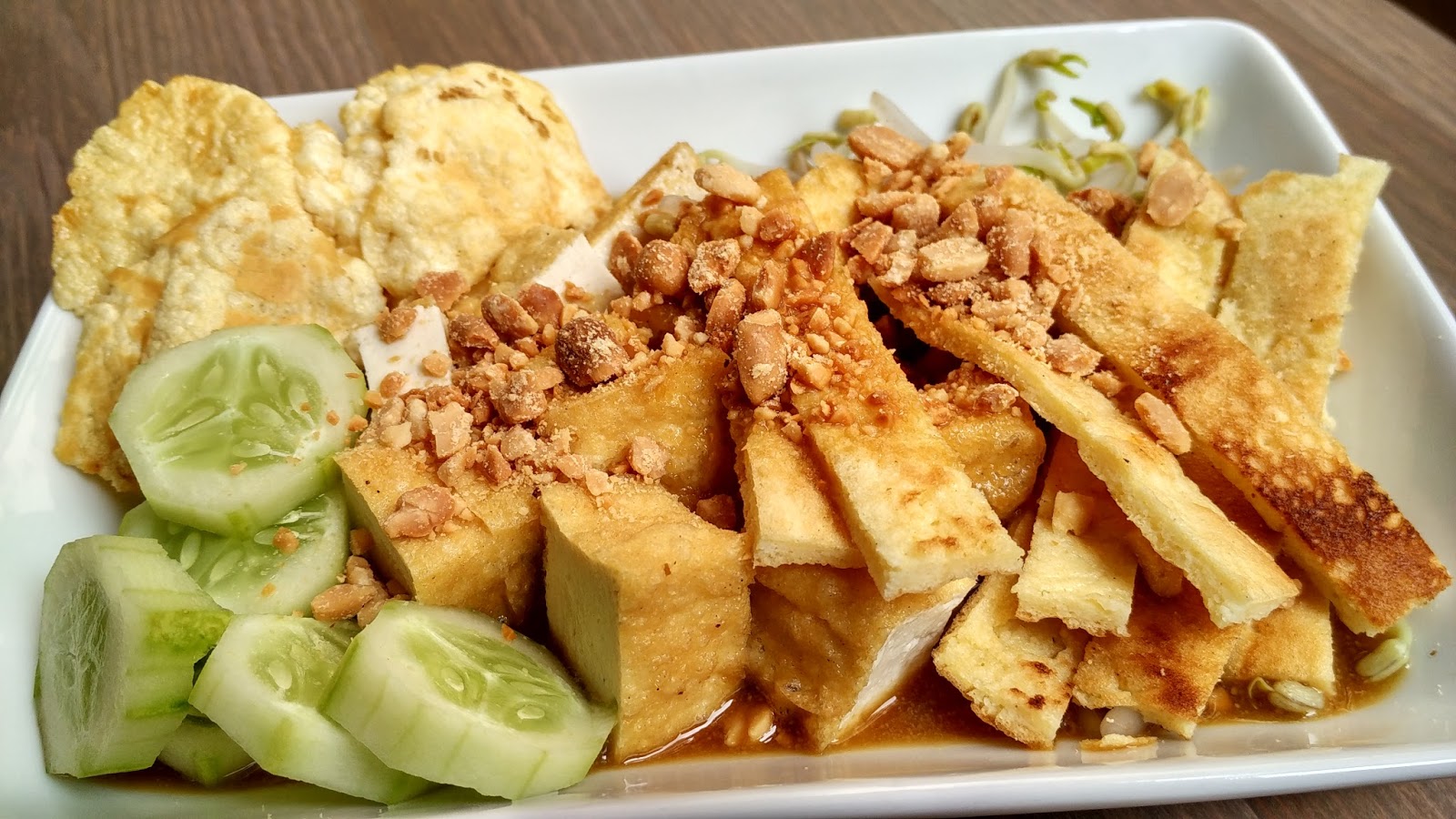 VEGGIEWAY: Veggie's recipe : Kupat tahu ala bahan seadanya.