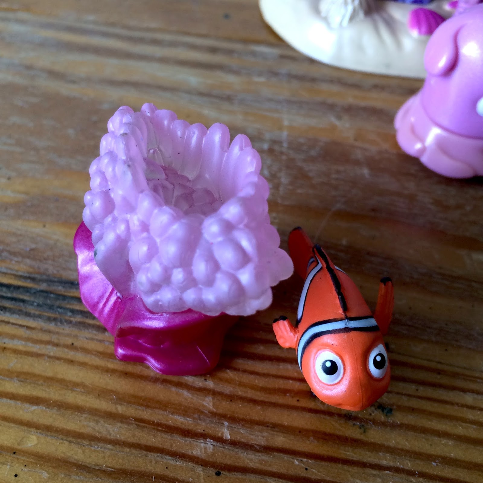 Dan the Pixar Fan: Finding Nemo: Hasbro Fishing Boat Escape Play Set