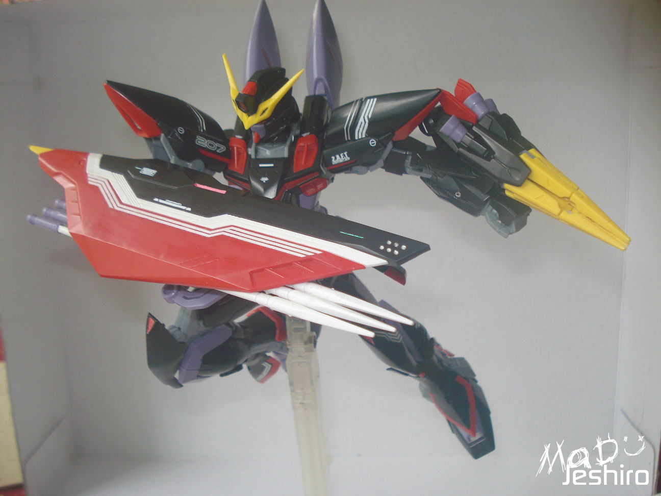 Mad Jeshiro | GUNPLA REVIEWS: Review 010: MG 1/100 Blitz Gundam (Daban ...