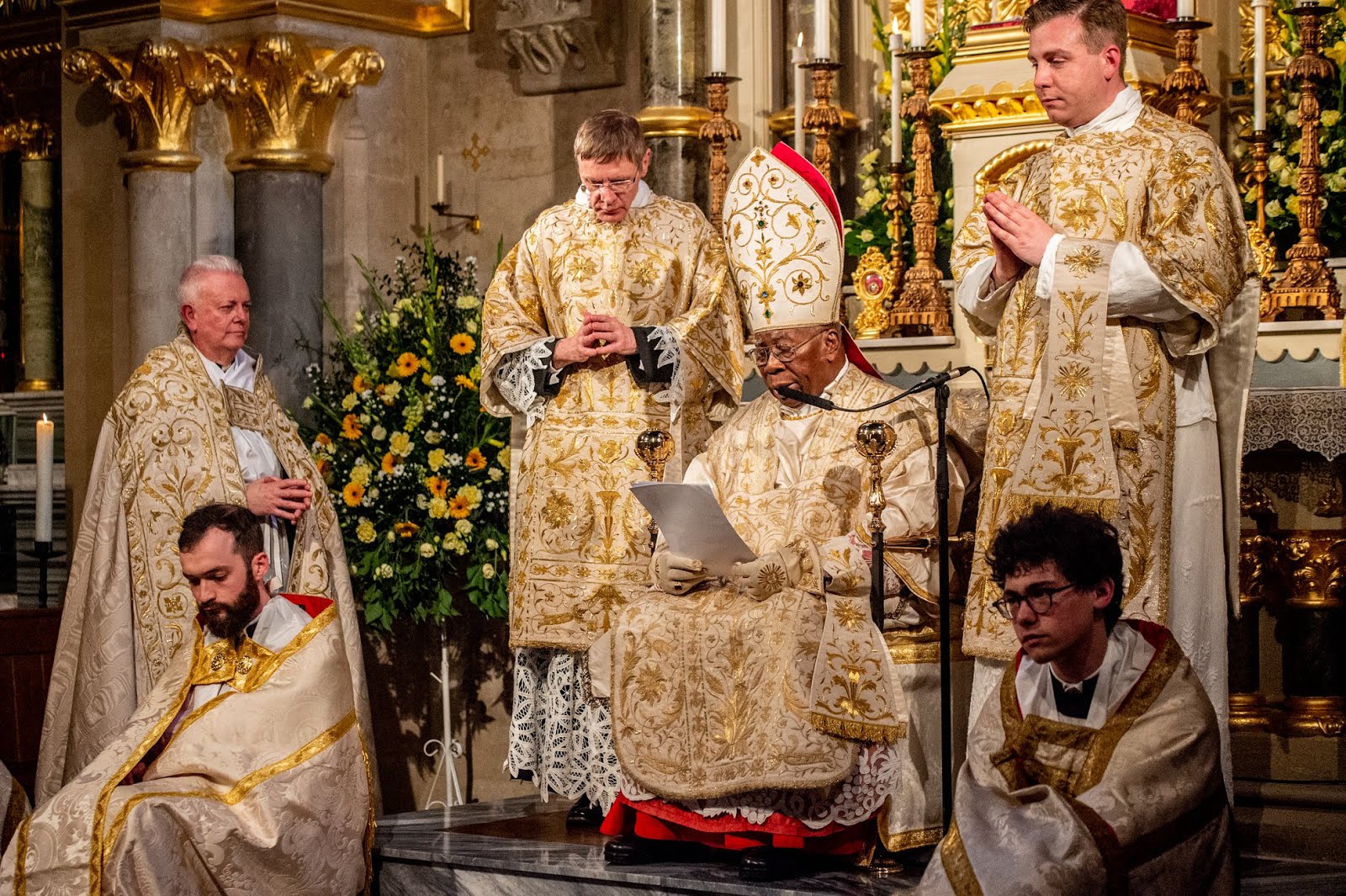 Photo Set: The Pontifical Mass of Cardinal Arinze at Corpus Christi ...