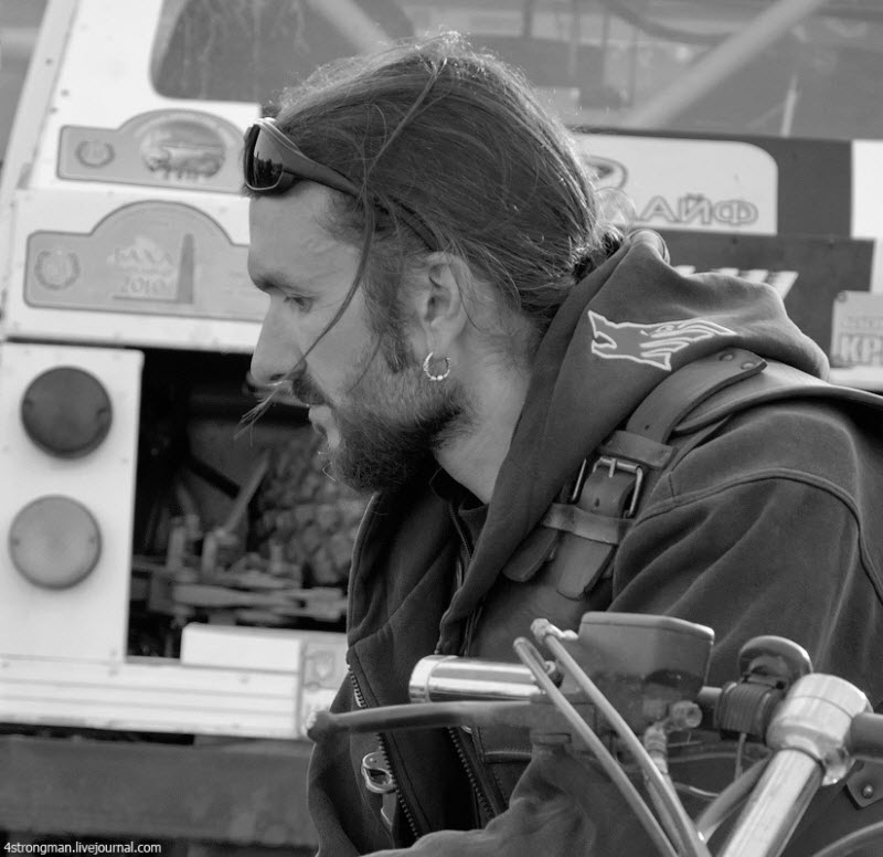 TECH HEIGHT: Bikers motorcycle club "Night Wolves"