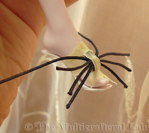 The Multicrafteral Lab: My sole tutorial (with spider sandals for MH ...