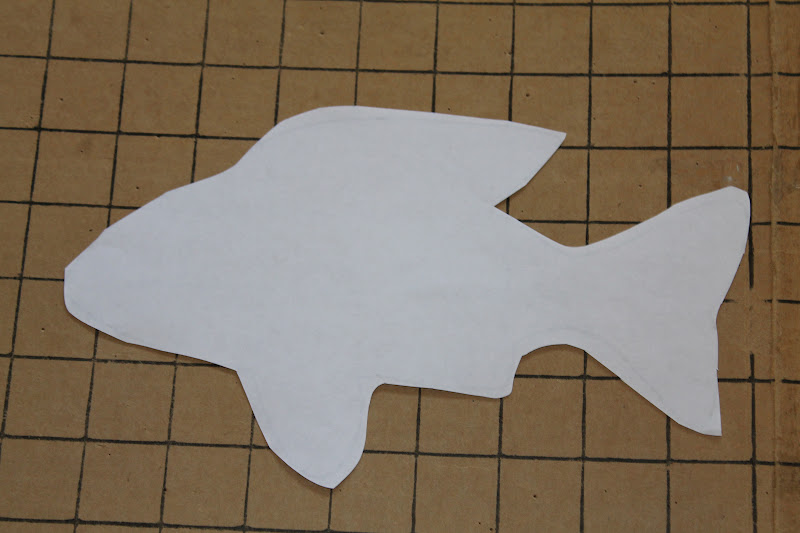 Seamingly Smitten: TUTORIAL: Floating Fish Plushie
