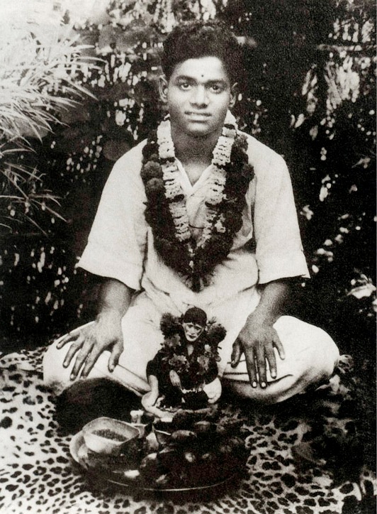 CREATING HORIZONS with SAI: HISTORY: HIS STORY, HIS GLORY