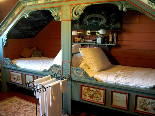 Scandinavian Folk: Obsession: Scandinavian Box Beds