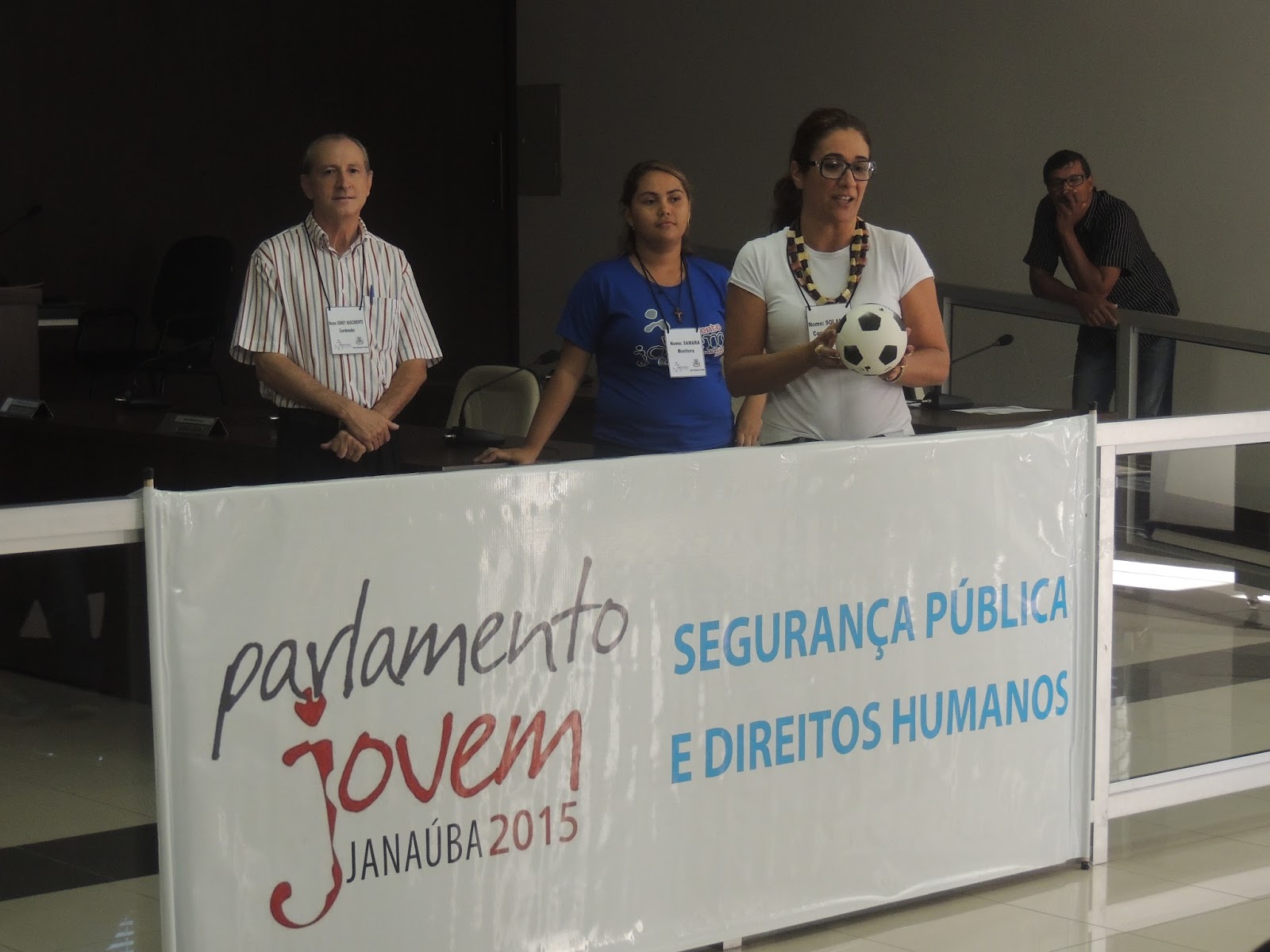 APÓS QUASE TRÊS DÉCADAS DE DEDICAÇÃO, MARIA SOLANGE DEIXA A ASSESSORIA ...