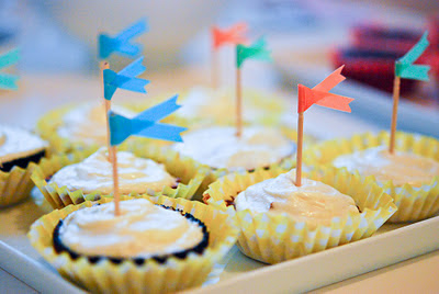 La tienda de Fefi: Idea N°11: Banderines para cupcakes