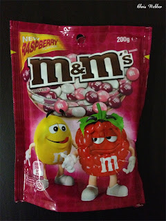 Lolly Addict - Australian Confectionery Reviews: Gossip: M&M's Raspberry