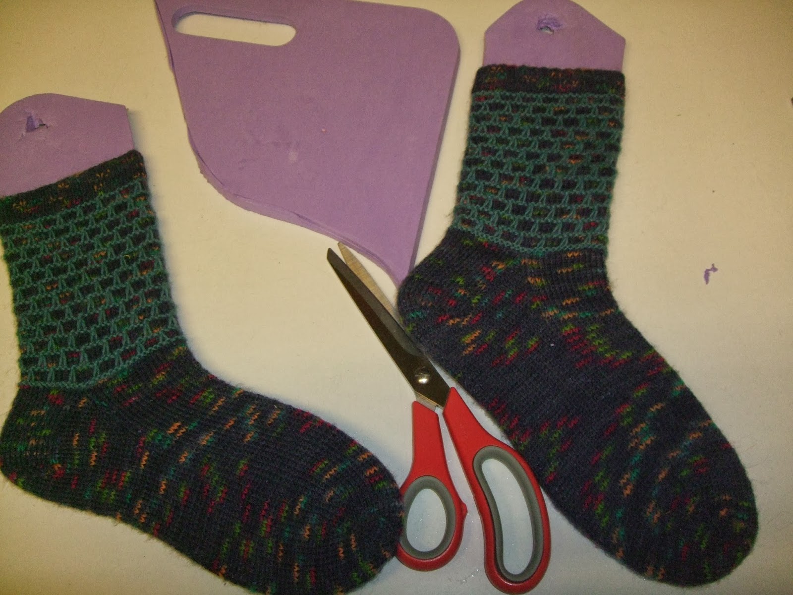 TROLLGARN: "Blocka sockar"