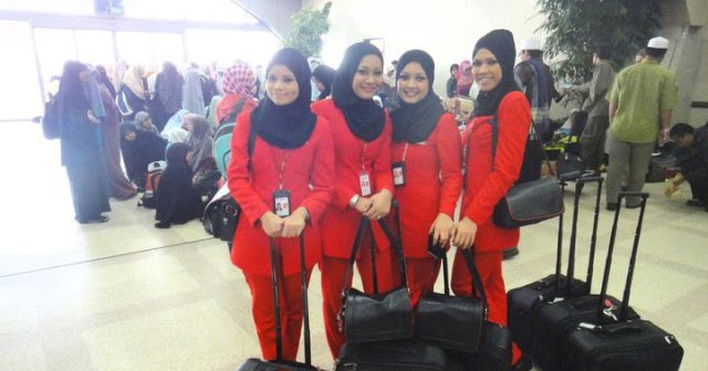 Cantiknya Pramugari Air Asia dan MAS Bila Bertudung