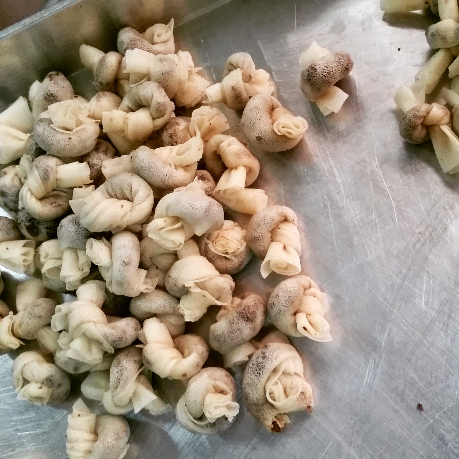 CoOkInG Is LiKe LoVe........: Wantan & Popia Simpul