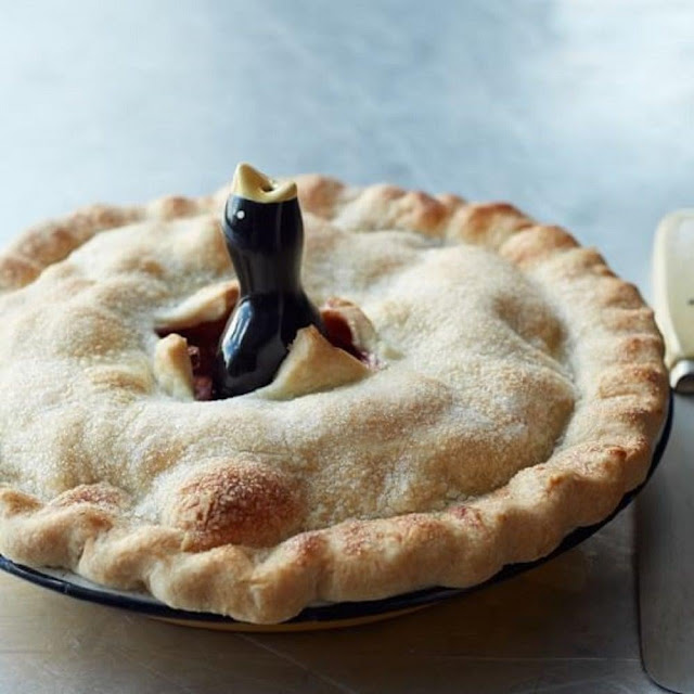 My Paisley World: Collections: Baking Pies with Pie Birds