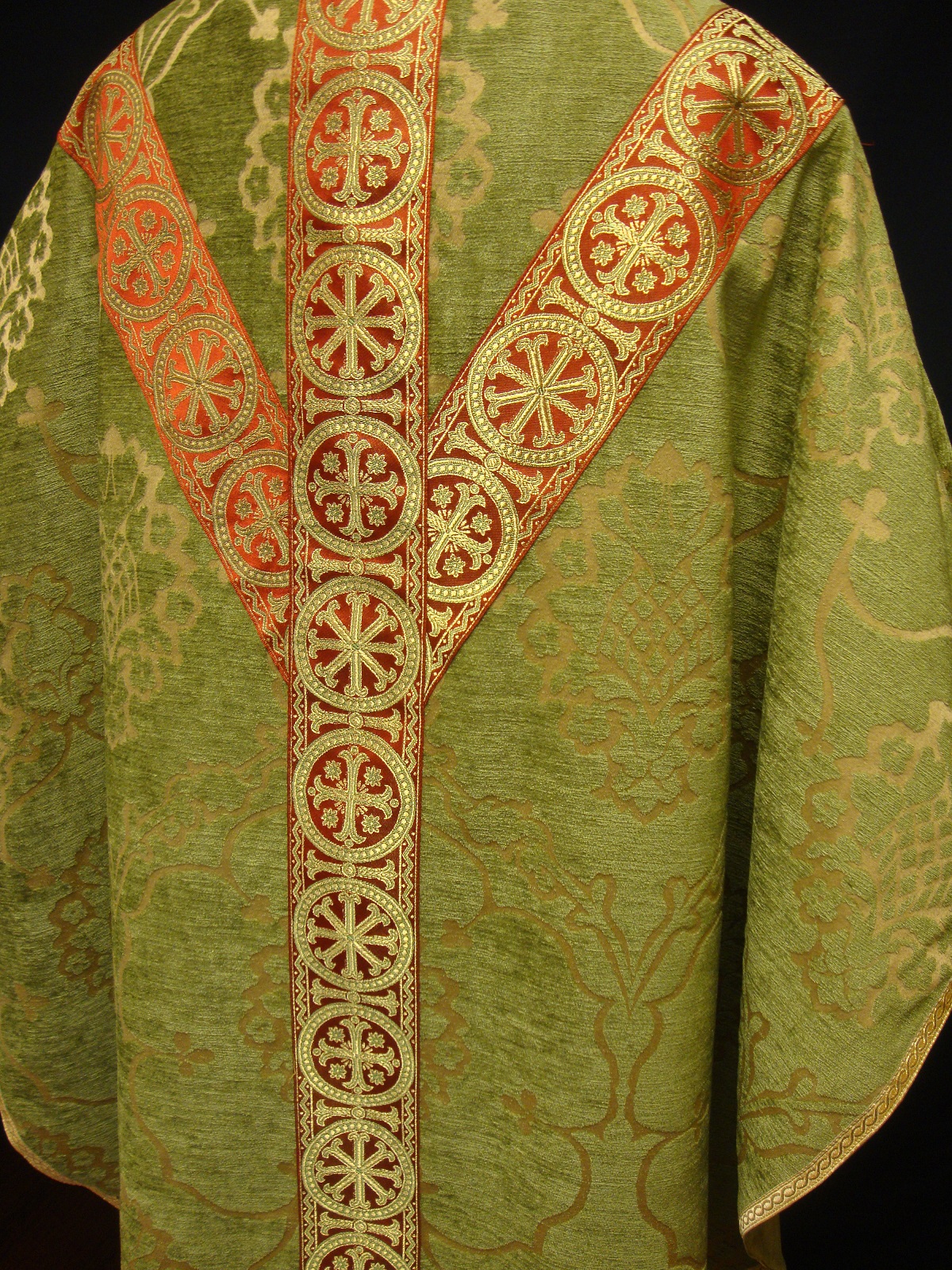 New Green Gothic Revival Chasuble from AltarWorthy ~ Liturgical Arts ...