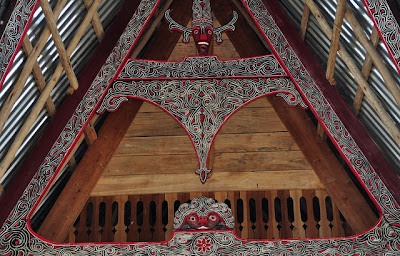 GORGA BATAK - SAMOSIR ISLAND TOURISM