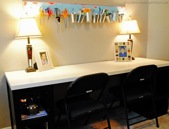 Mini Office Makeover | i should be mopping the floor