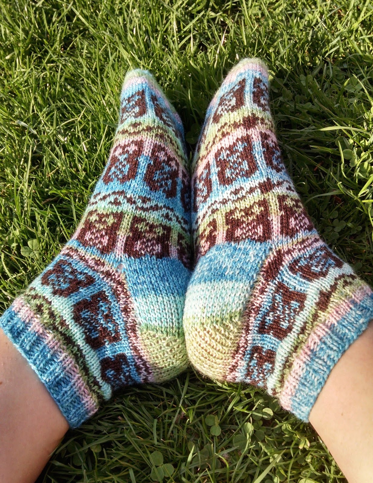 Knit A Bit Crochet Away: Pattern: Owl Bit Socks