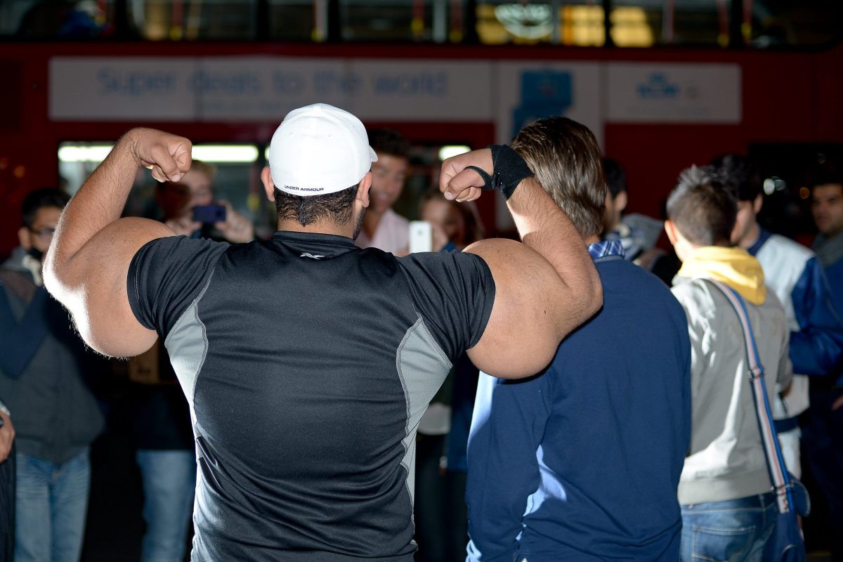 Paranormal And Strange World: Moustafa Ismail has World's Largest Biceps