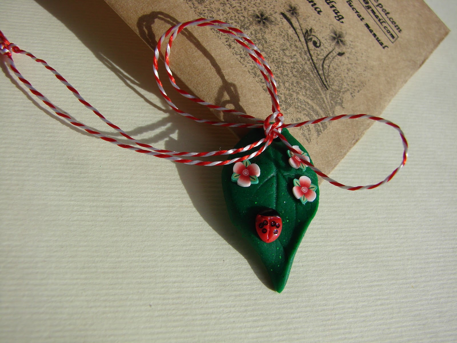 hand&home made byDina: Martisor frunza, floare si o buburuza ...