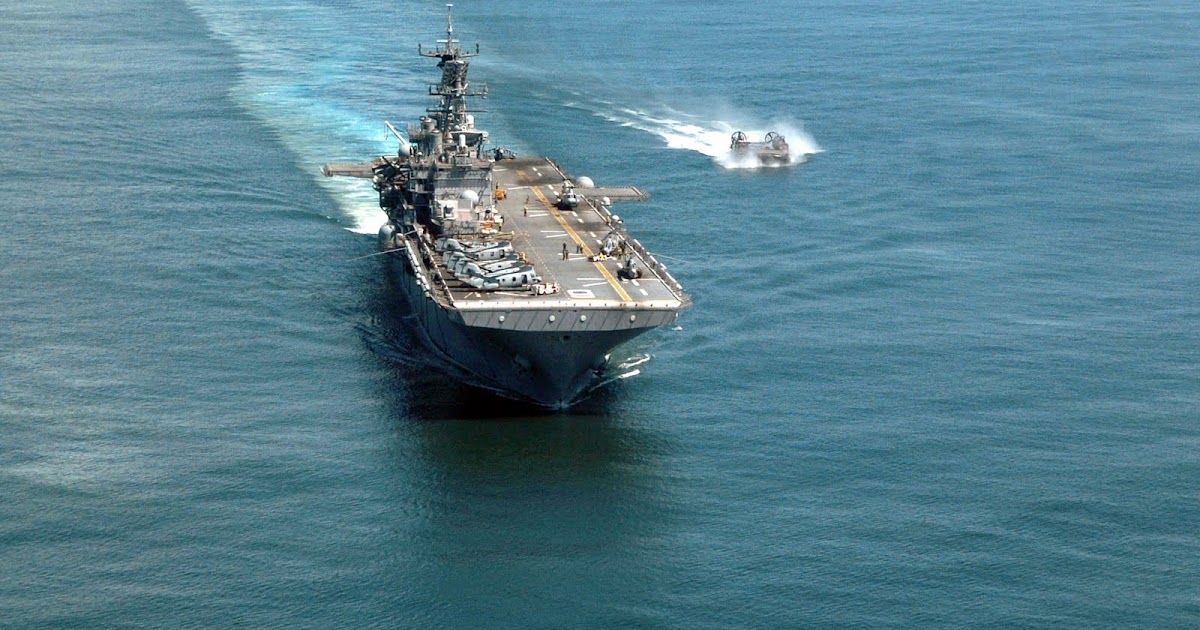 Naval Photos: USS Bonhomme Richard (LHD 6)