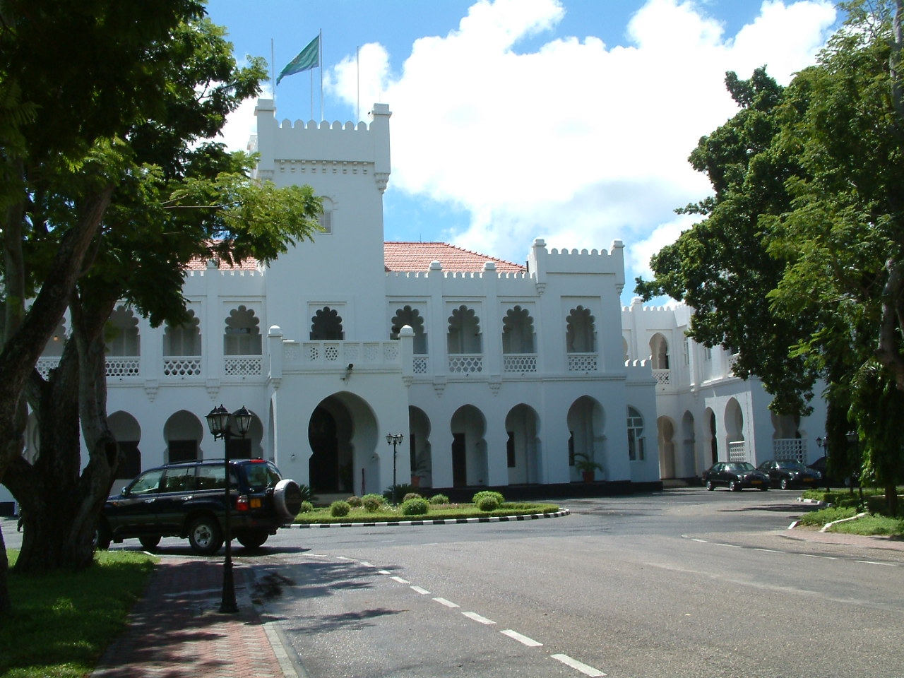 Daily Mitikasi Blog: IKULU HAIHUSIKI NA UGAWAJI VITALU VYA UWINDAJI WA ...