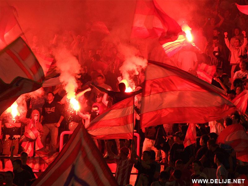 ULTRAS 1992 ZONA SUL: FOTOS ULTRAS PELO MUNDO