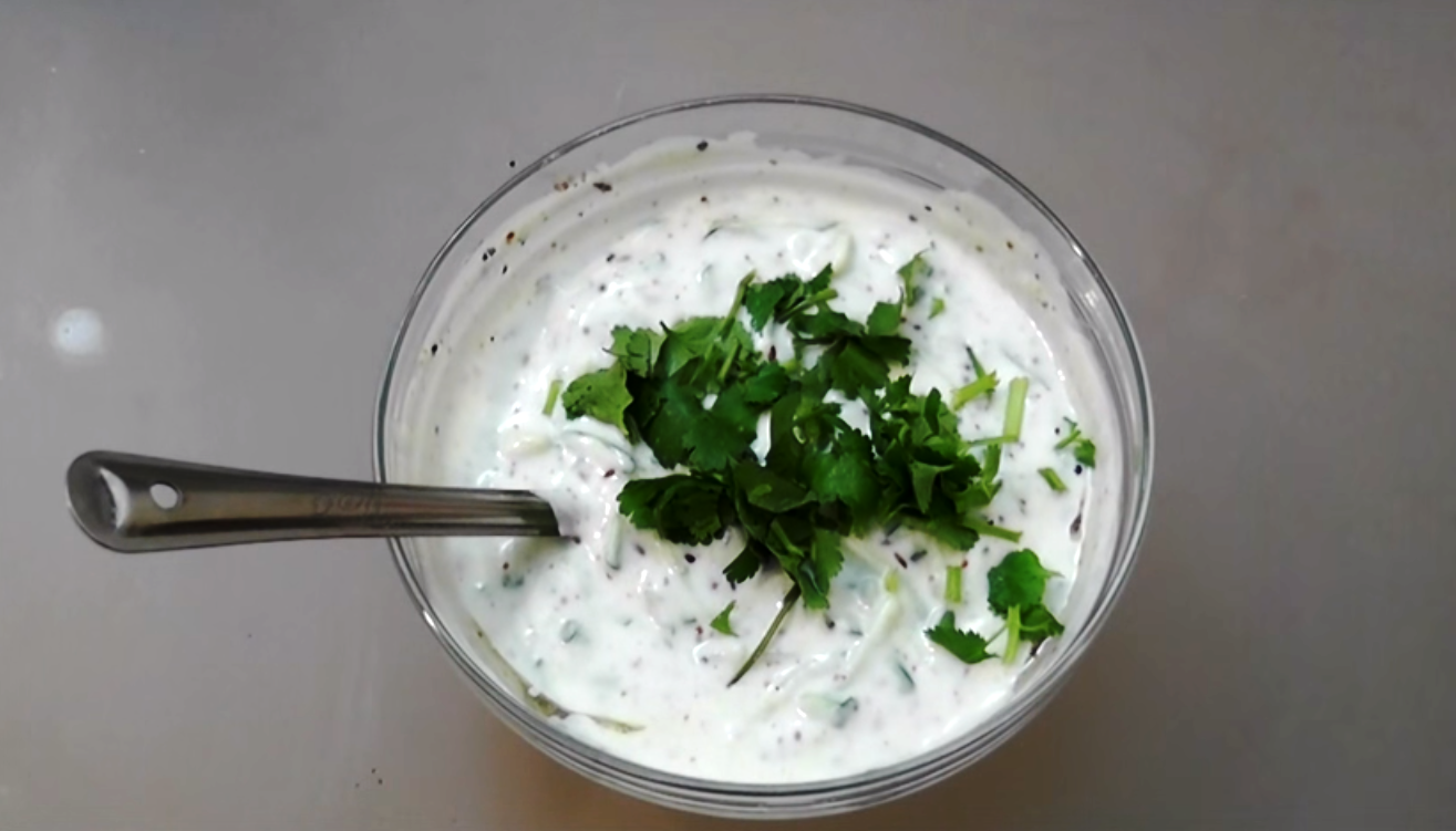 Recipe Yum: TAMARIND RICE WITH RAITA