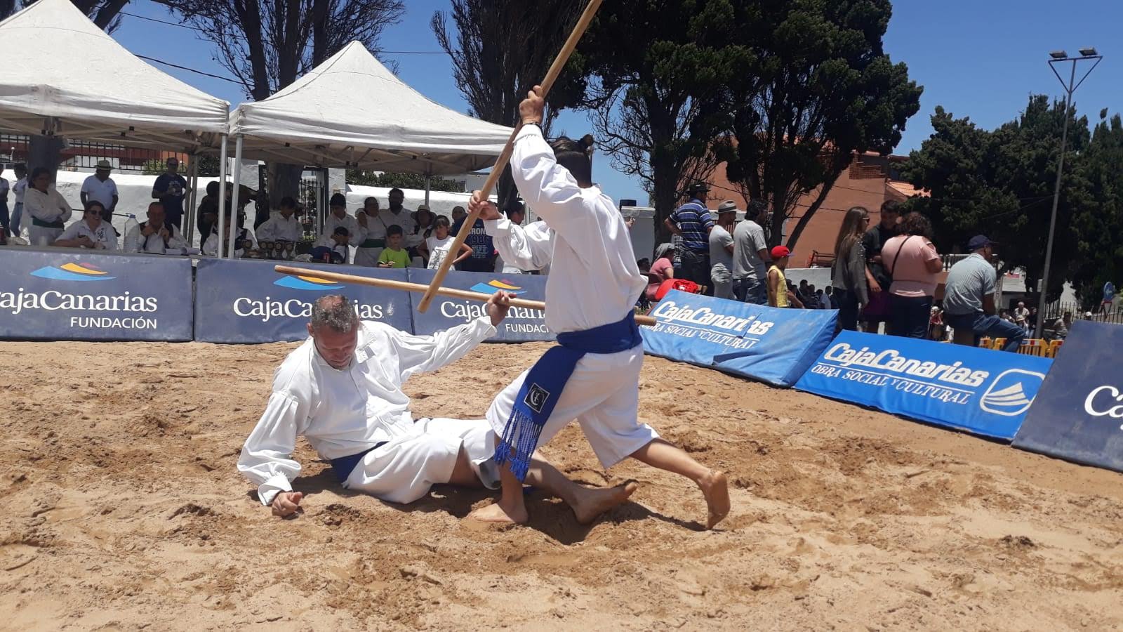 Federacion Lucha del Garrote Canario: julio 2018