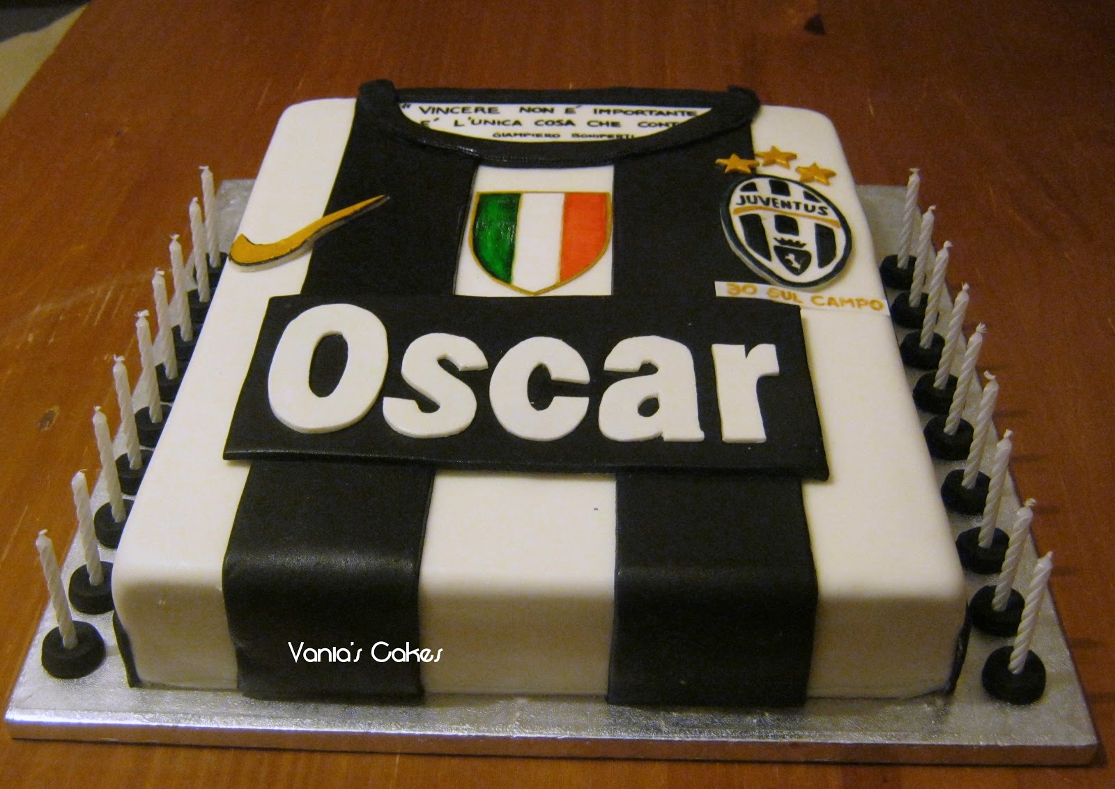 Vania's Cakes: Juventus Cake
