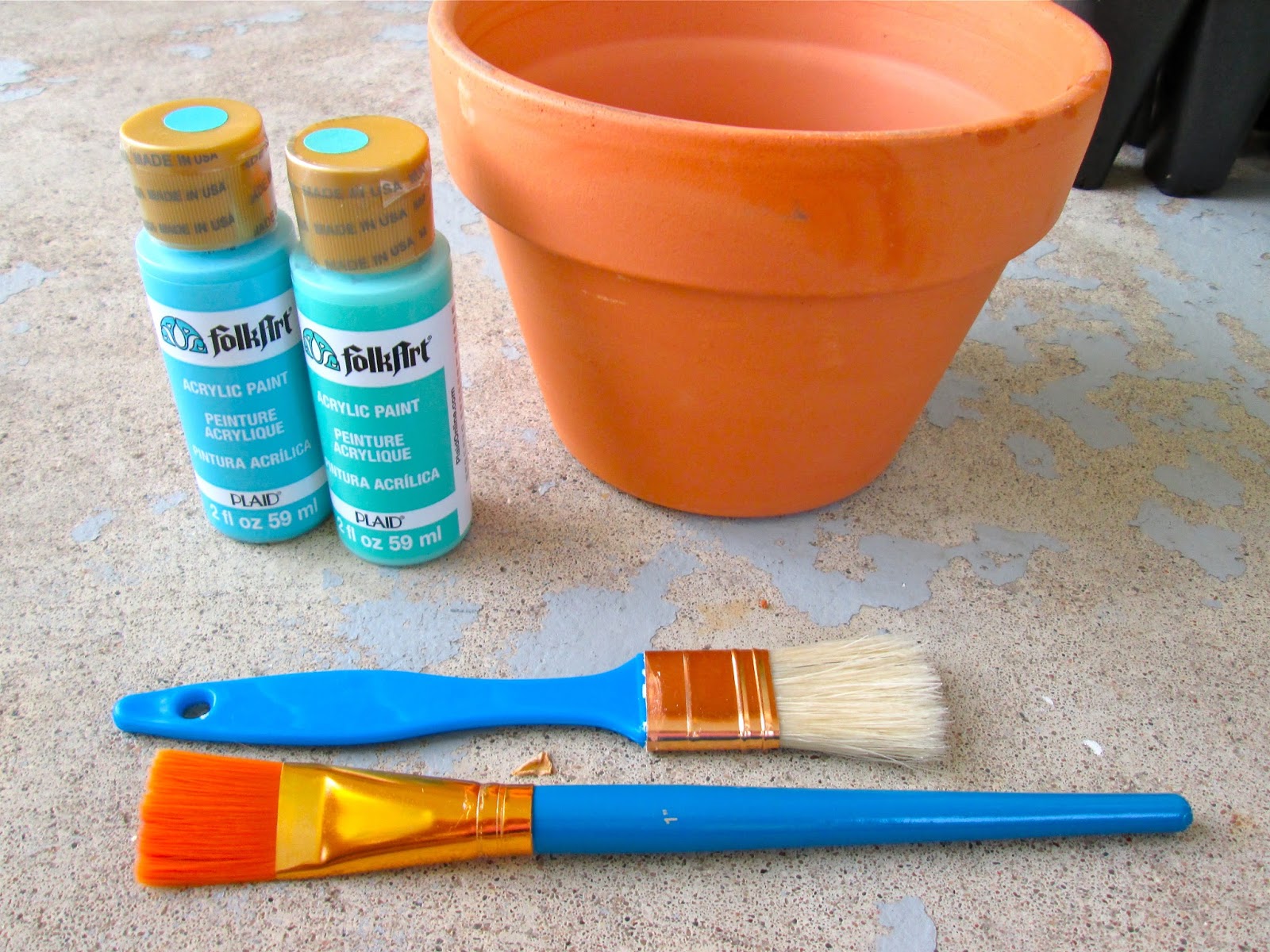 This Little House of Mine: Painted Pot and New Flowers