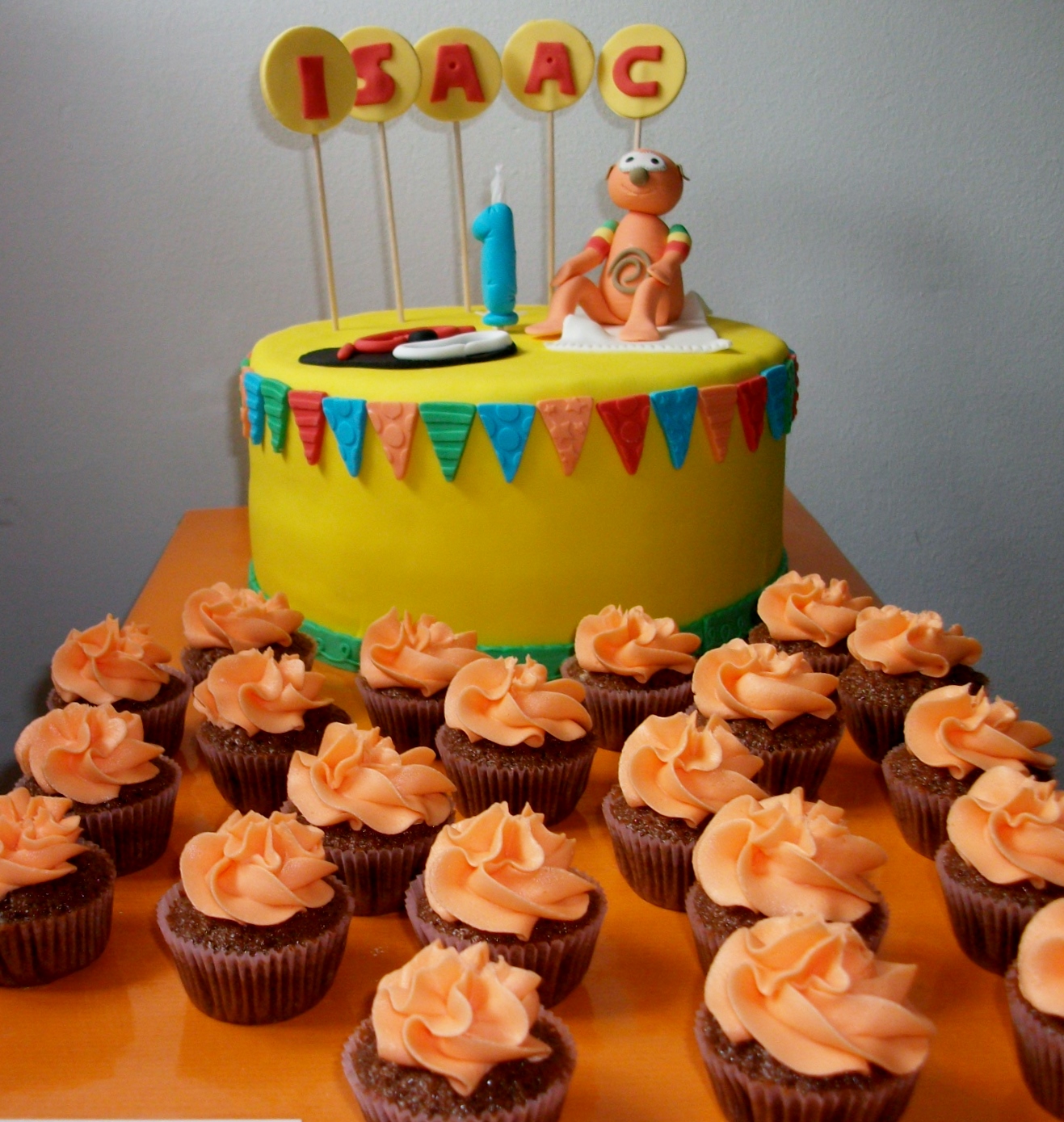 Escribiendo con Azúcar: Tarta MIC (TV3)