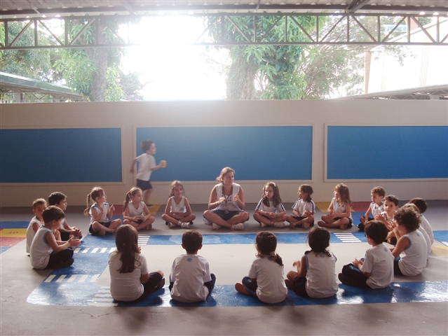 Resgate de brincadeiras antigas: Ovo choco